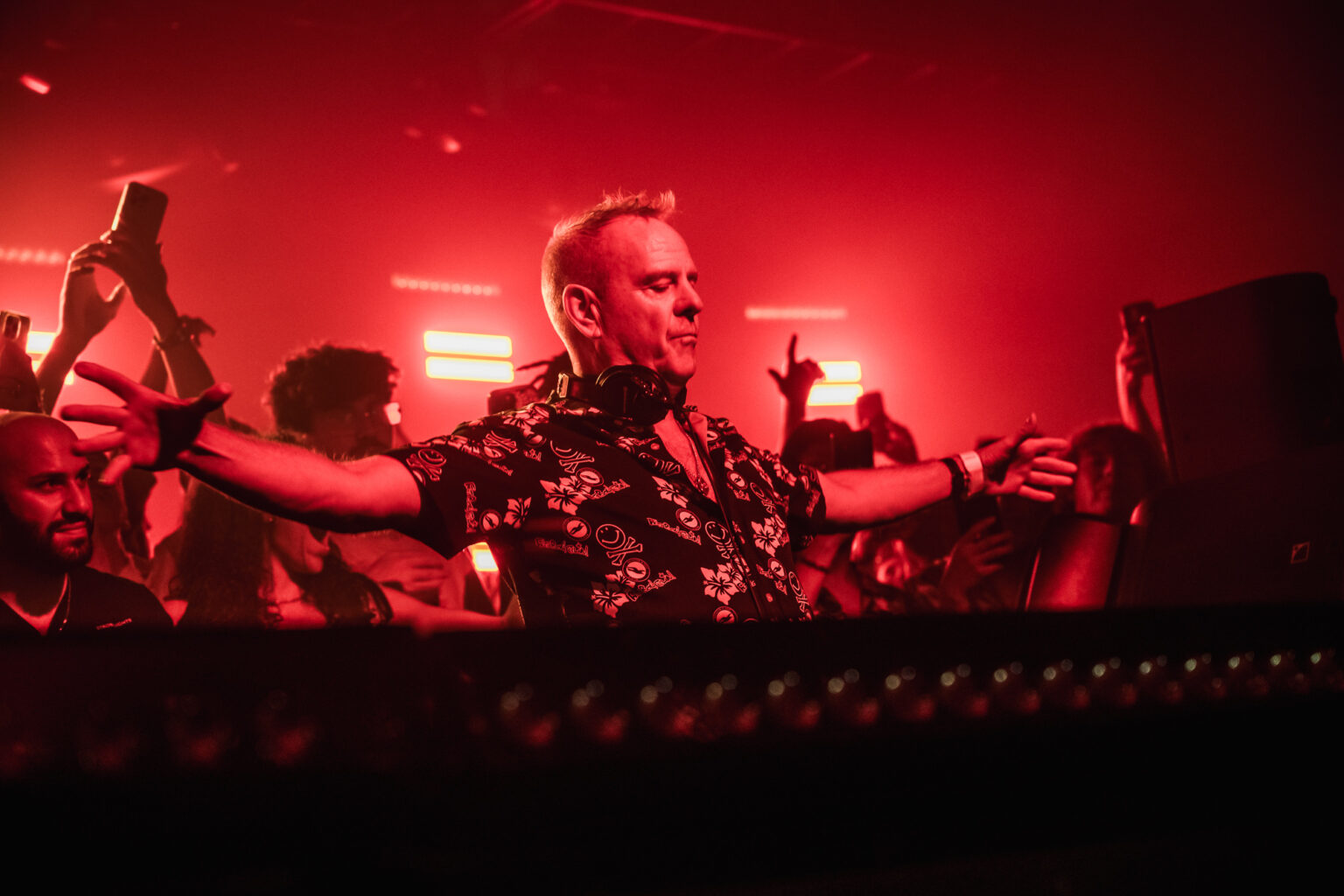 Fatboy Slim @ Knockdown Center - IMPOSE Magazine
